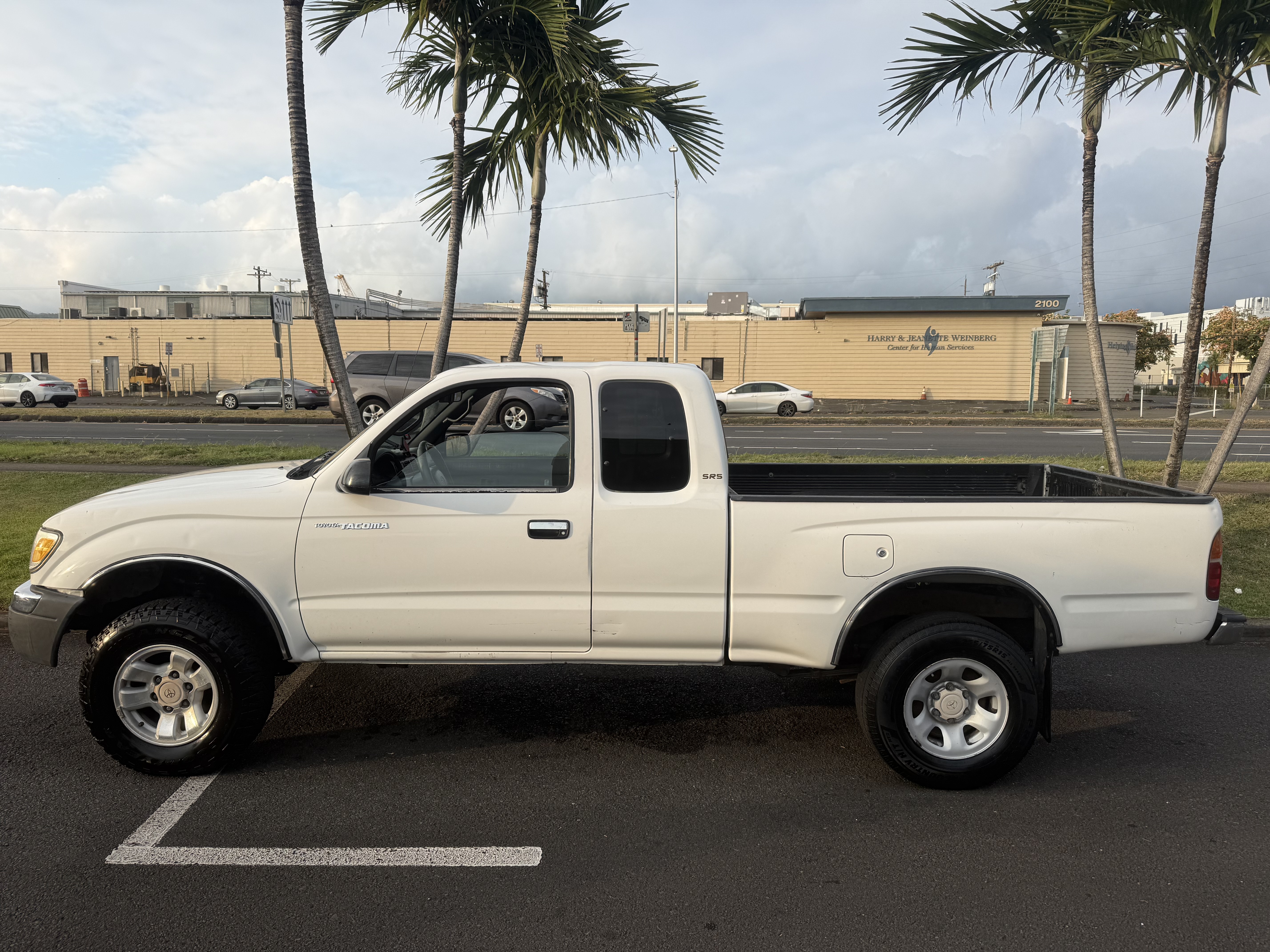 2000 Toyota Tacoma | Military Car Lot